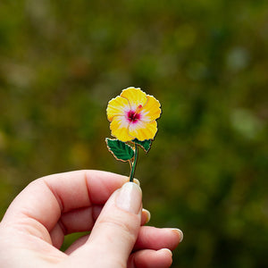Hibiscus Yellow Floral Enamel Pin, Hawaii State Flower | The Gray Muse ...